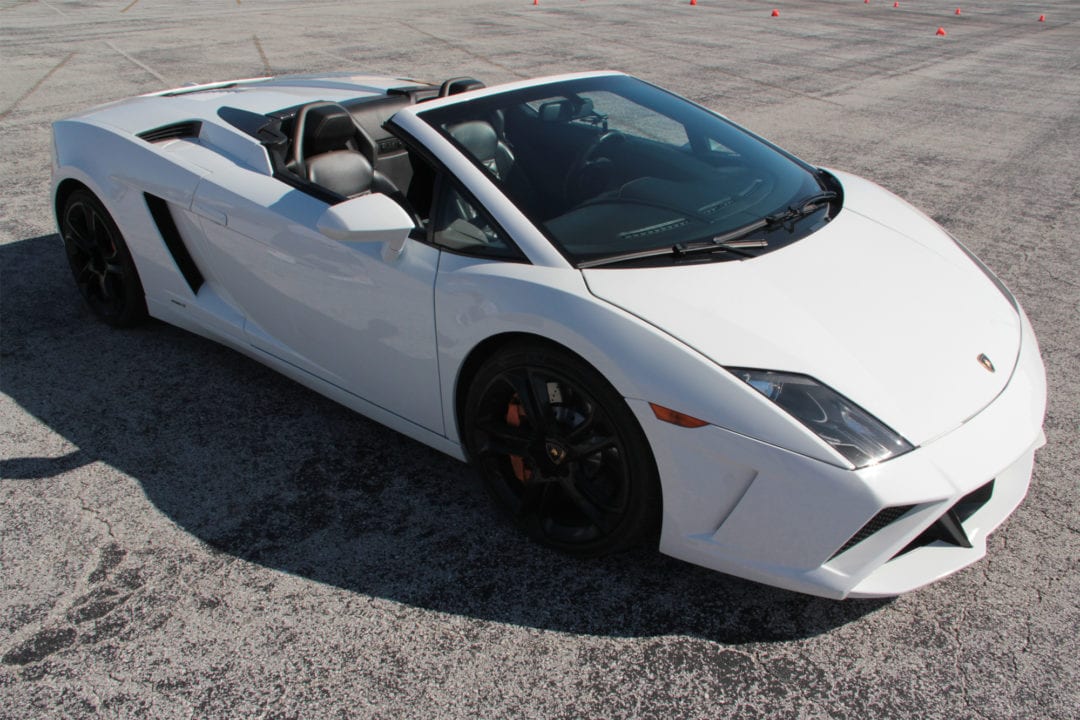 white lambo | Dream Drive Exotics